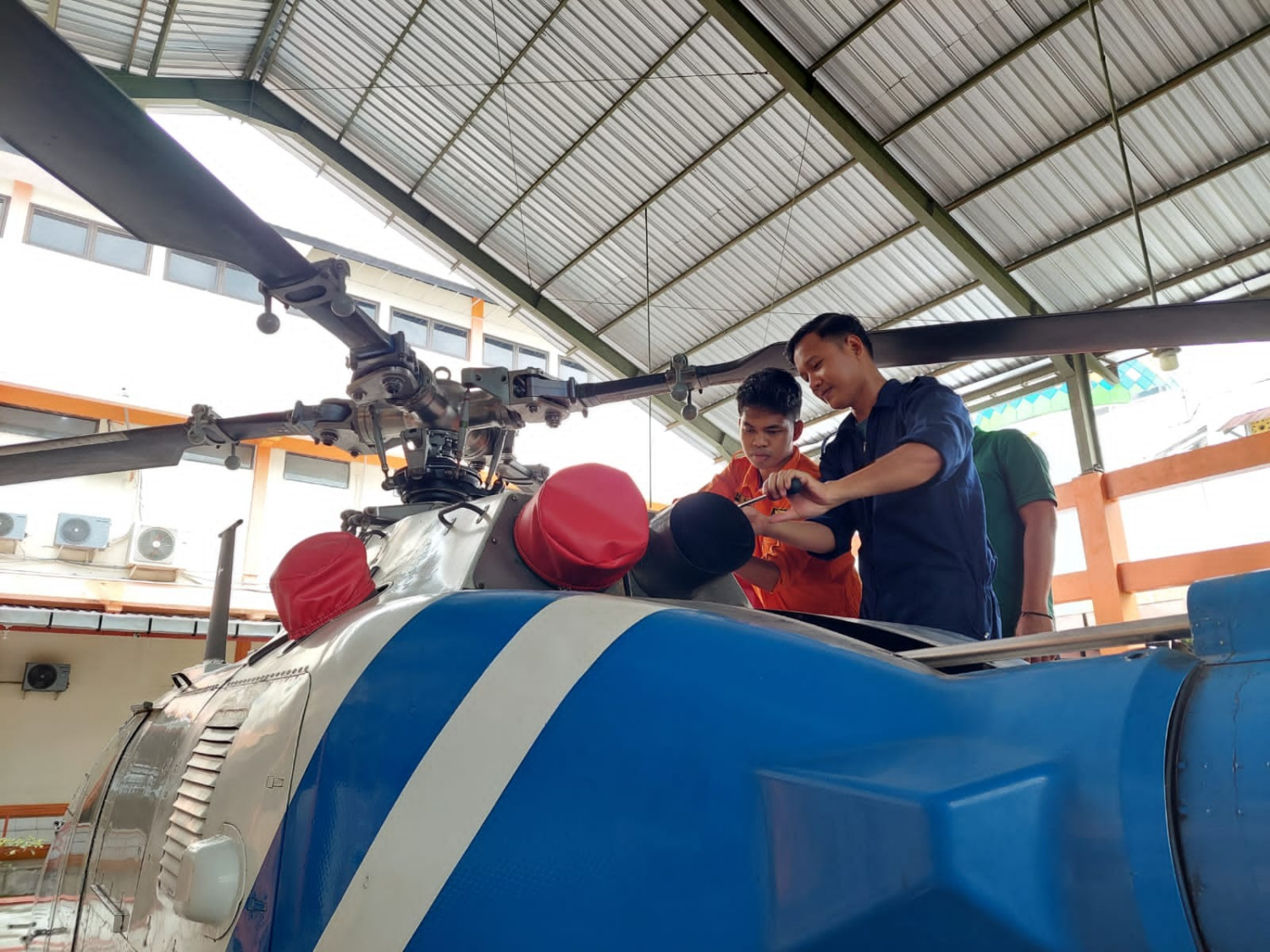 Removal Engine Helicopter Bolkow 105 - STTKD